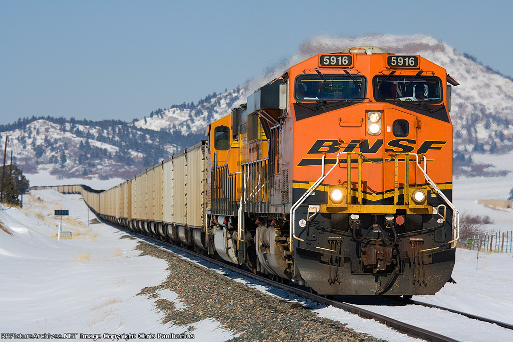 BNSF 5916